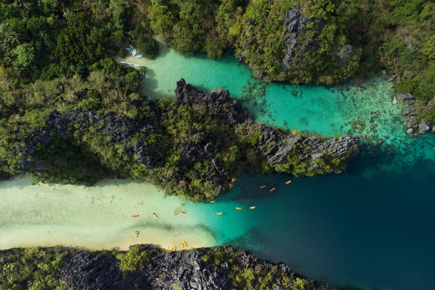 Lagon de Mayotte : Découverte d’un lagon unique au monde - Randonnée ...